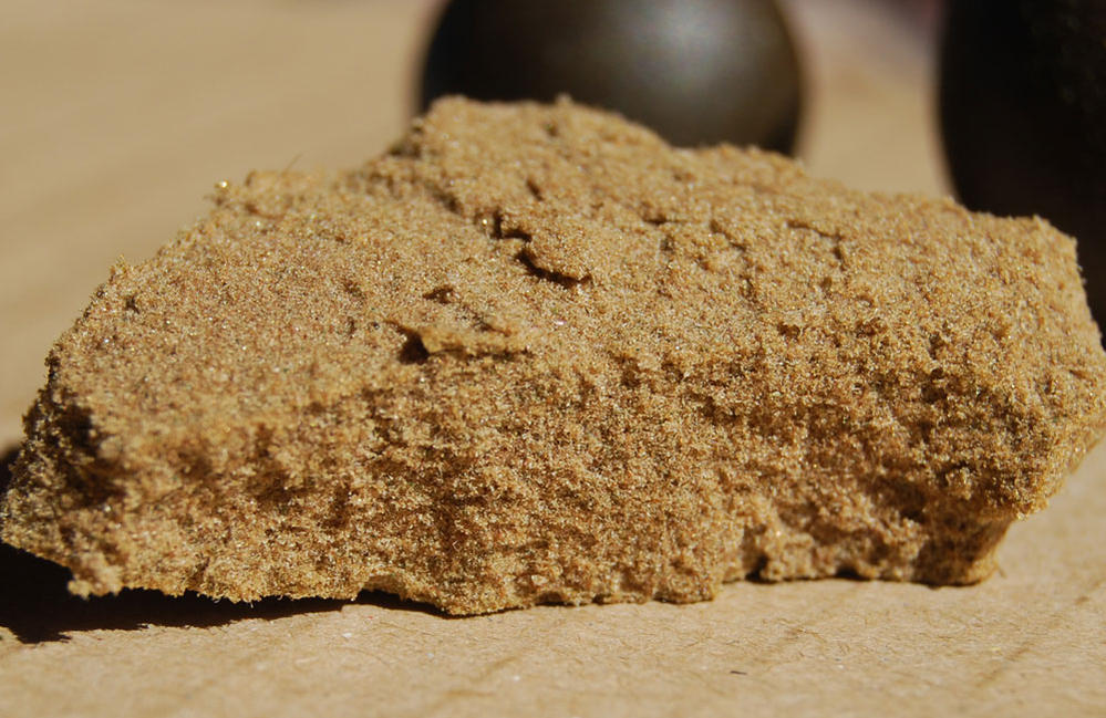 Come fare l’hashish: una guida passo dopo passo | CBDMania.it